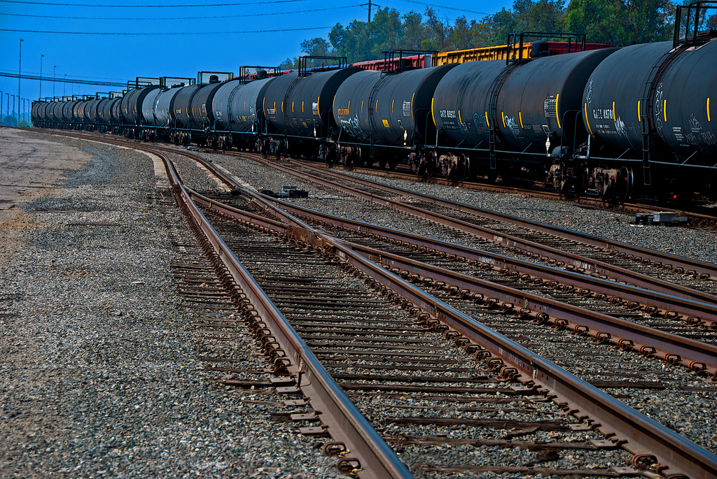 Trains Moved Over 140,000 Barrels of Oil Daily through Washington This ...